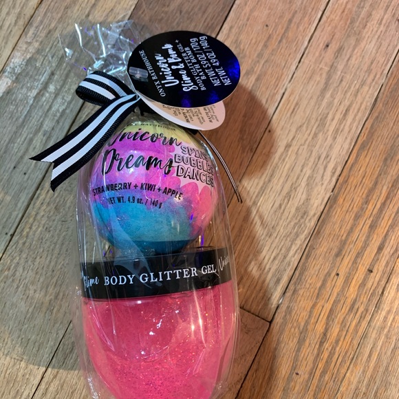 Onyx Bathhouse | Bath | Unicorn Slime Bomb Body Bath Set New | Poshmark